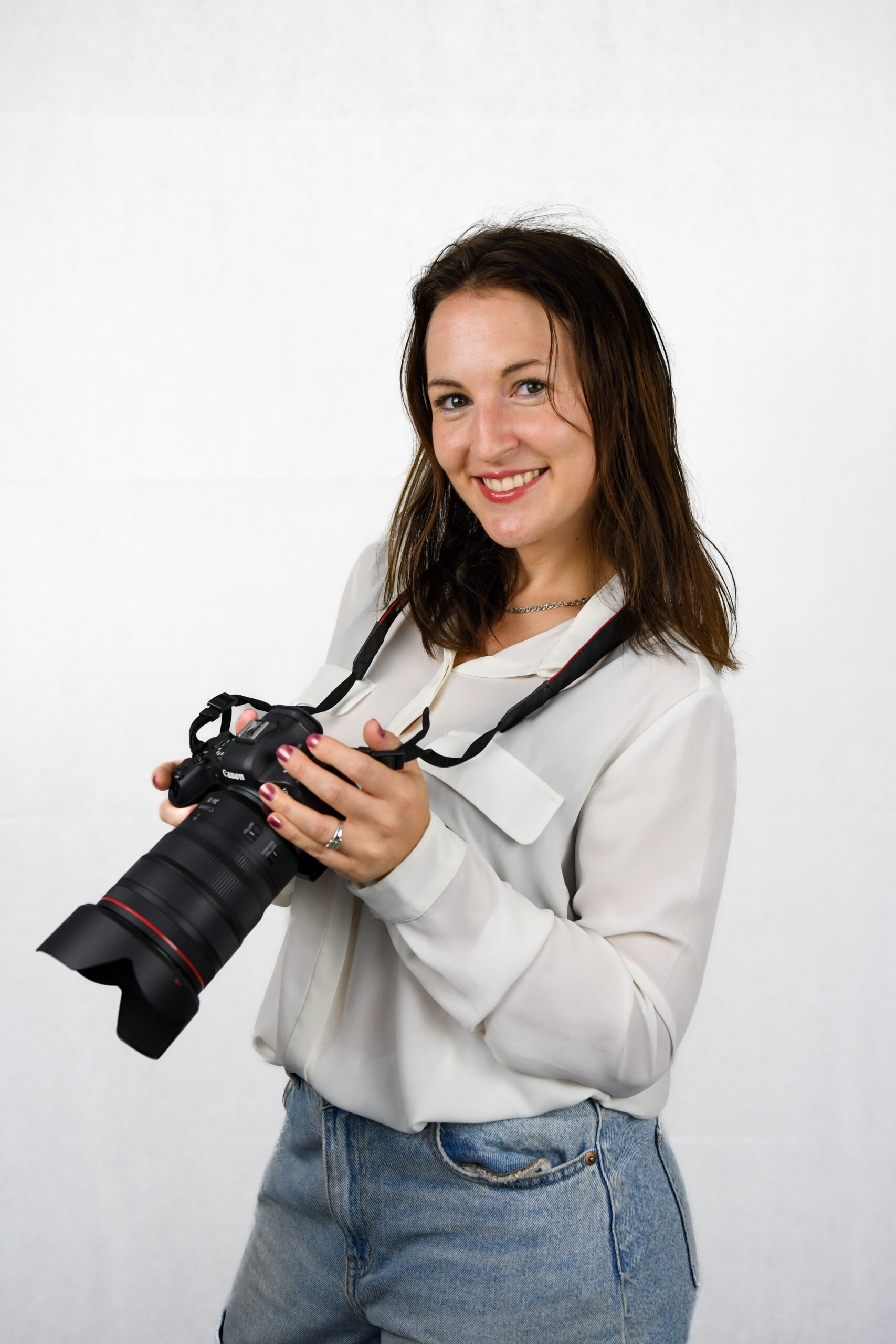 About Us - Renata Mrvova